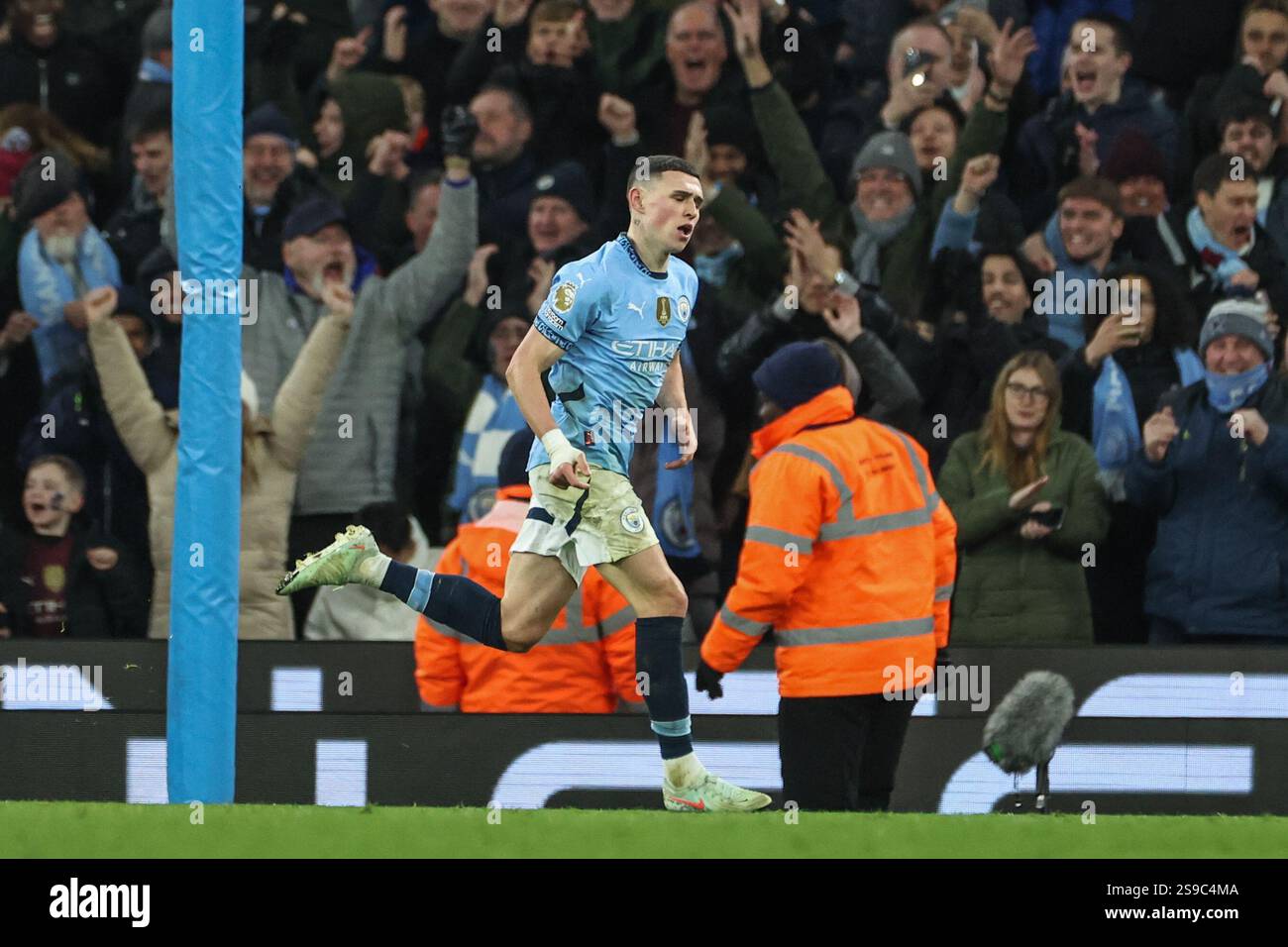 Phil Foden of Manchester City celebrates his goal to make it 3-1 during ...