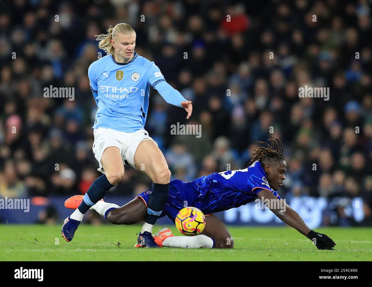 25th January 2025; Etihad Stadium, Manchester, England; Premier League ...