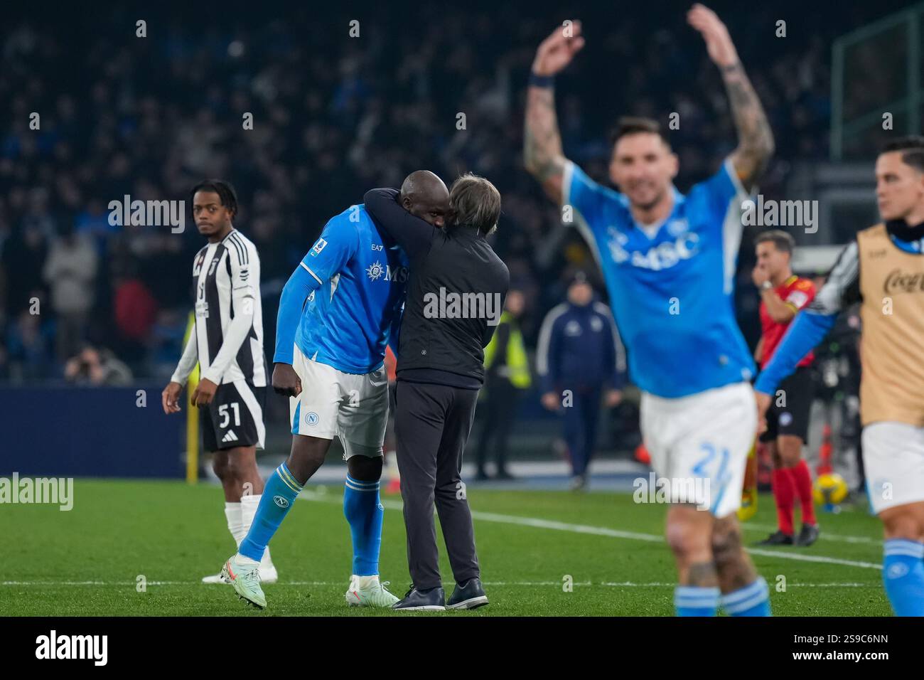 Romelu Lukaku of SSC Napoli celebrates with Gabriele Oriali after ...
