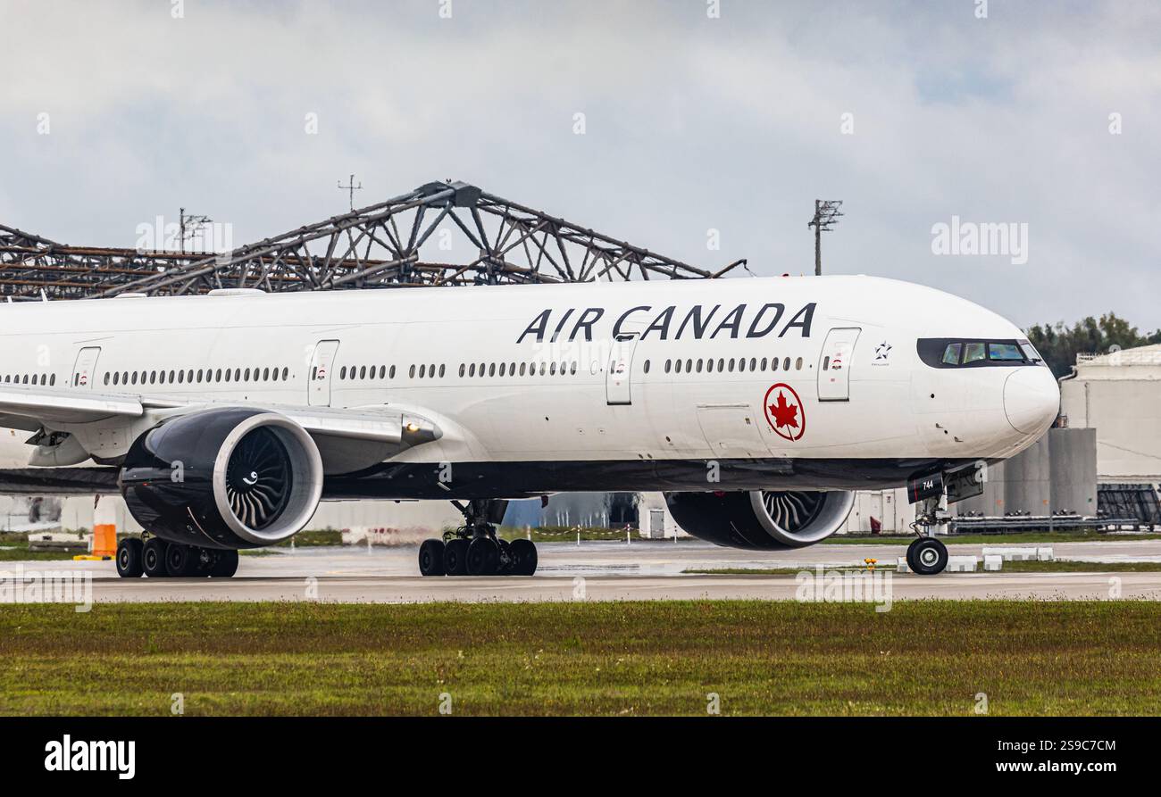 Munich, Germany, 17th Sep 2024: An Air Canada Boeing 777-3DE(ER) taxis ...