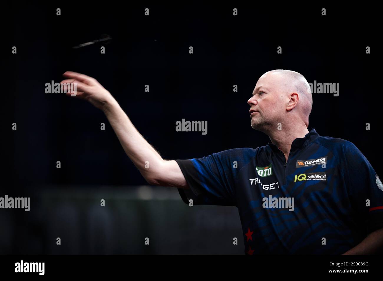 Den Bosch, Netherlands. 25th Jan, 2025. DEN BOSCH - Darter Raymond van ...