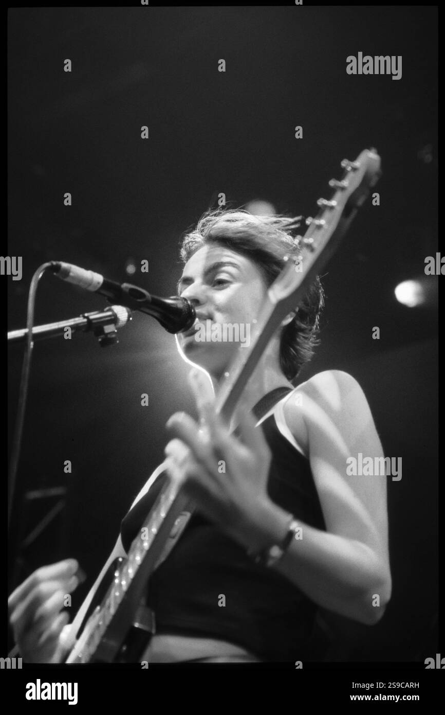 LOUISE WENER, SLEEPER, 1996: Louise Wener of the indie band Sleeper at ...