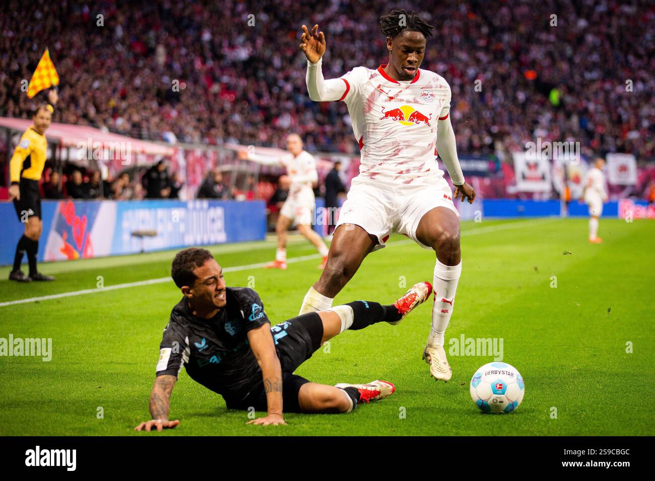 Leipzig, Germany. 25th, January 2025. El Chadaille Bitshiabu (5) of RB ...