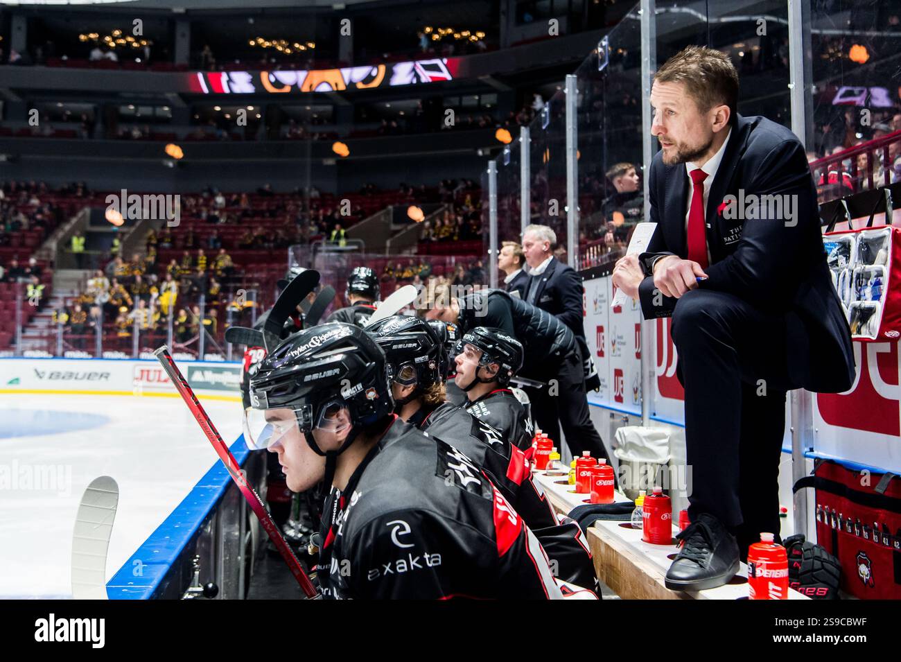 250125 Malmö Redhawks tränare Tomas Kollar under ishockeymatchen i SHL ...
