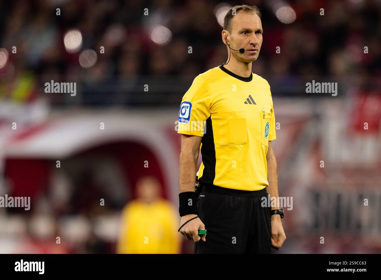 Leipzig, Germany. 25th, January 2025. Referee Bastian Dankert seen ...