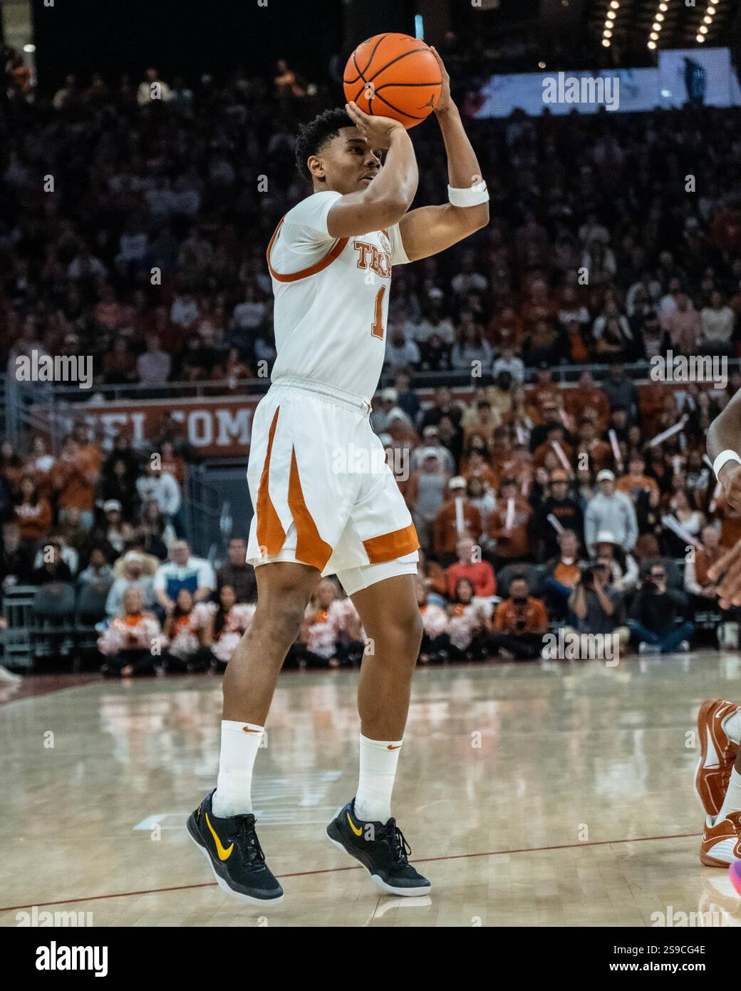 Jan 25, 2025. Julian Larry (1) of the Texas Longhorns in action vs the ...