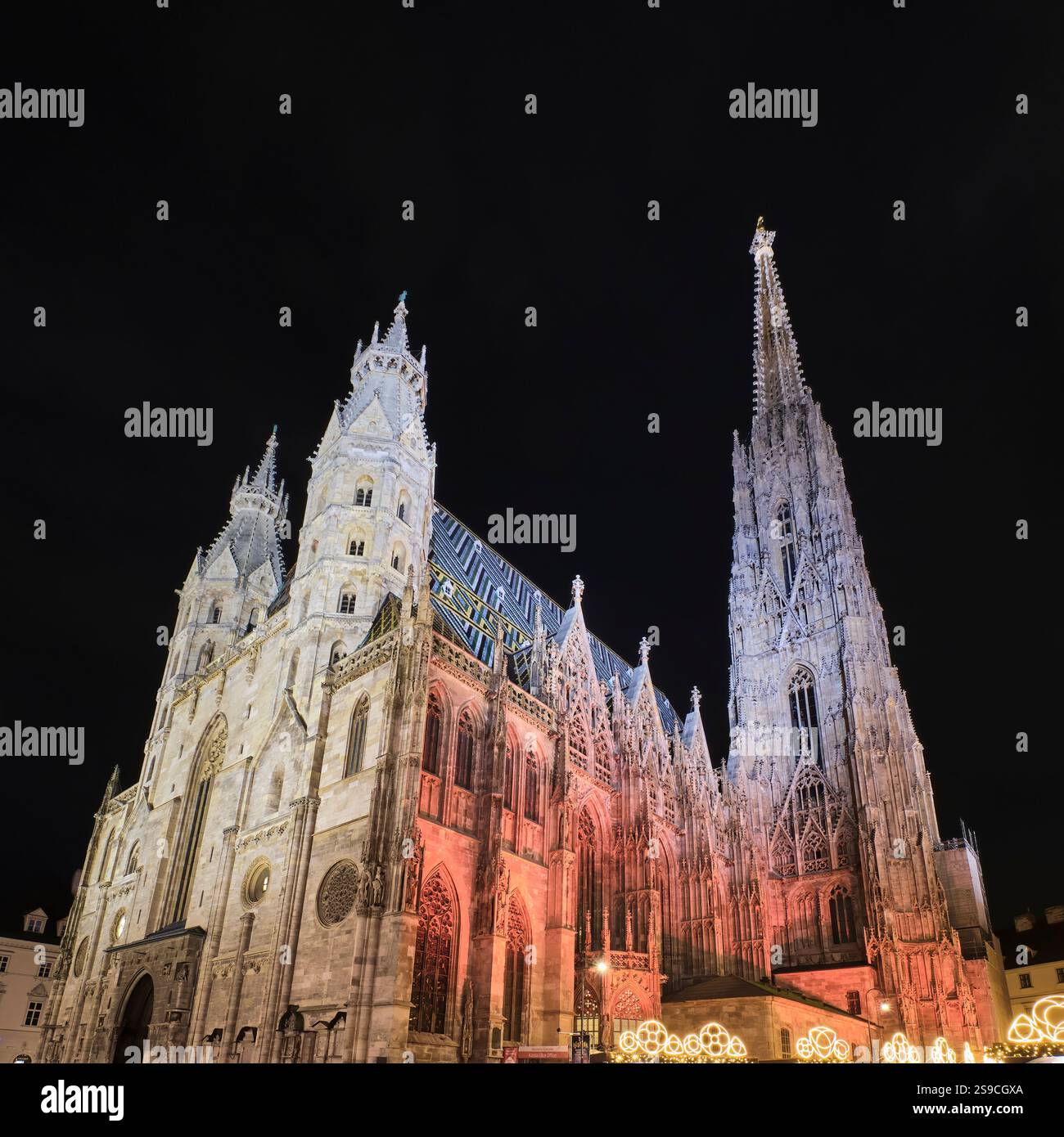 Gothic romanesque hi-res stock photography and images - Alamy