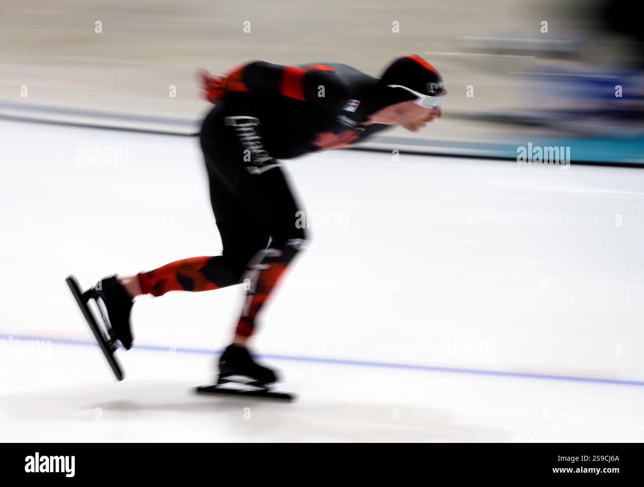 Canadian speed skater Ted-Jan Bloemen races in the men‚Äôs 10,000-metre ...