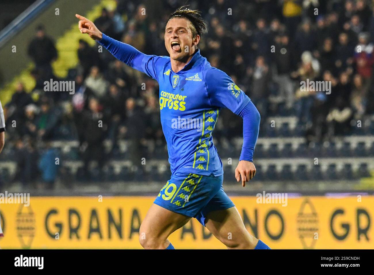 Lorenzo Colombo (Empoli) celebrates with teammates after scoring the 1 ...