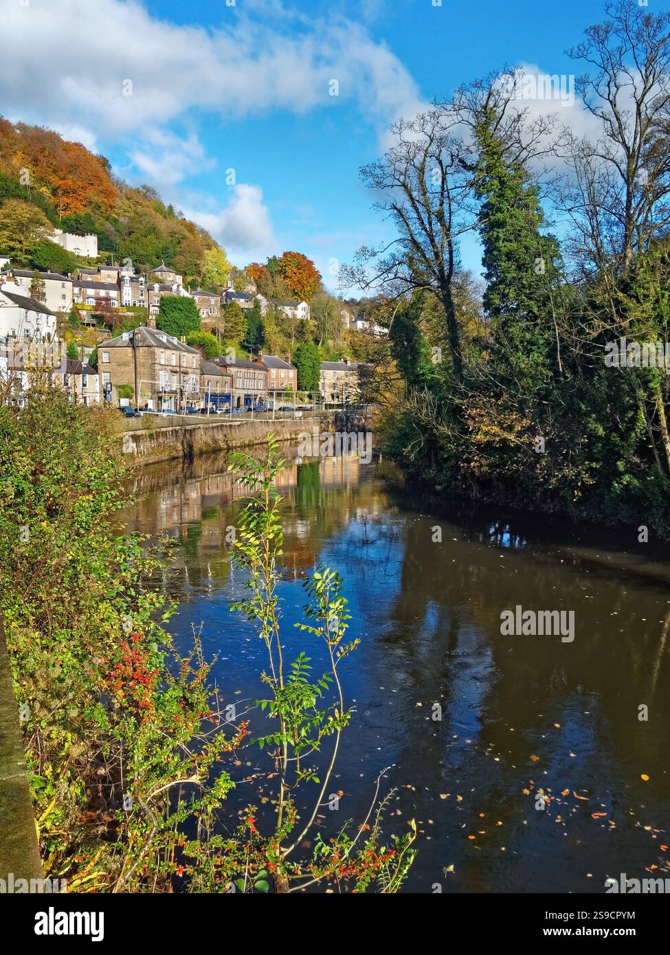 UK, Derbyshire, Peak District, Matlock Bath, North Parade and River ...