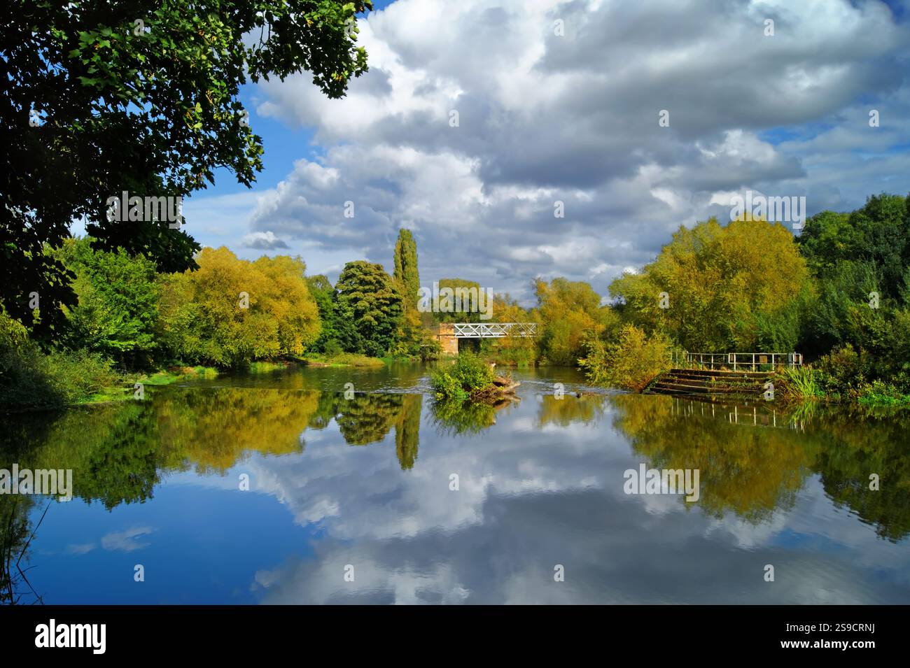 Sprotbrough weir hi-res stock photography and images - Alamy