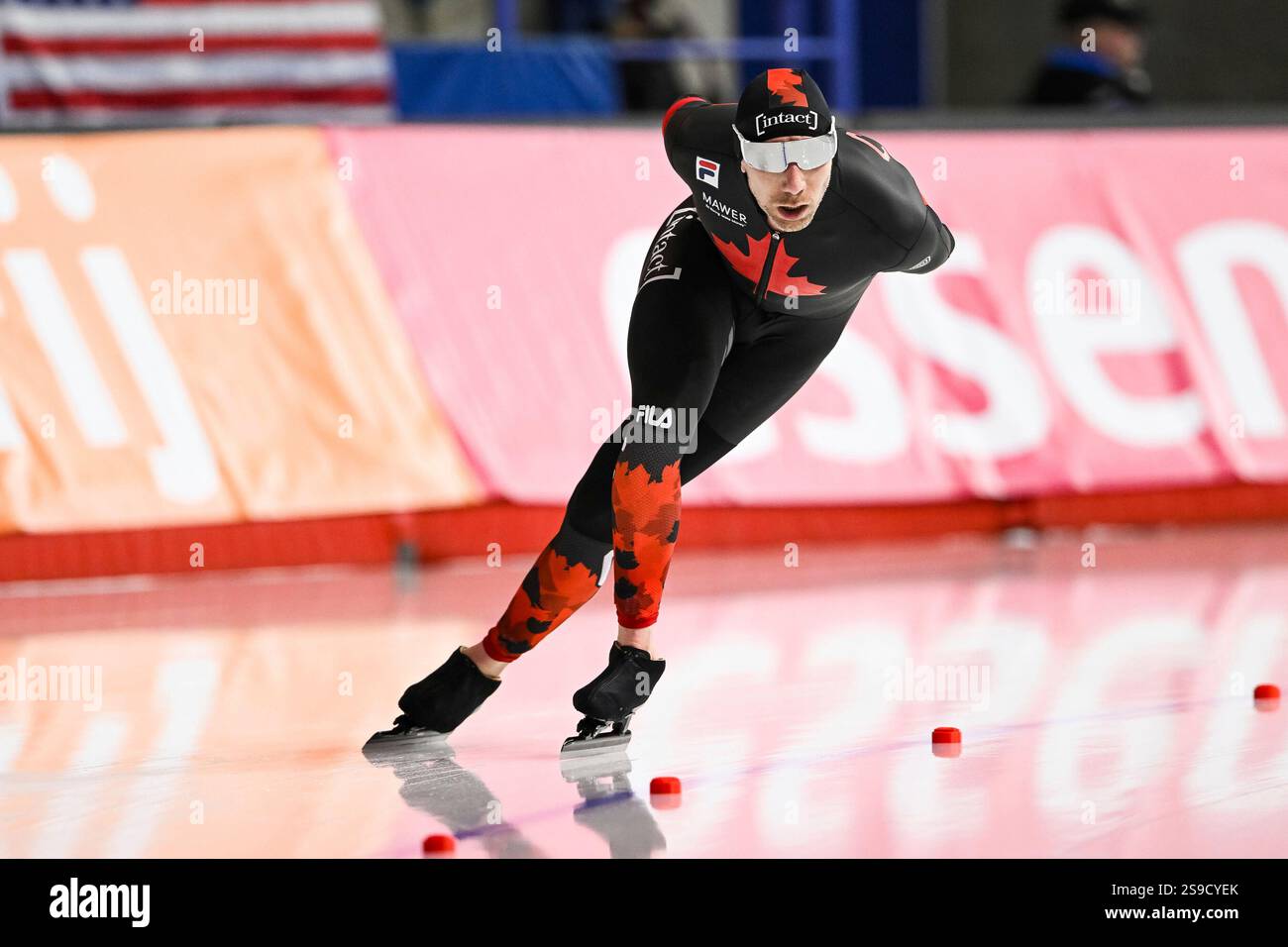 CALGARY, AB, CANADA - JANUARY 25: Ted-Jan Bloemen (CAN) races during ...