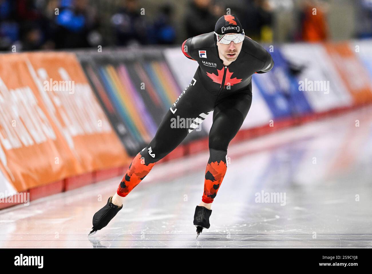 CALGARY, AB, CANADA - JANUARY 25: Ted-Jan Bloemen (CAN) races during ...