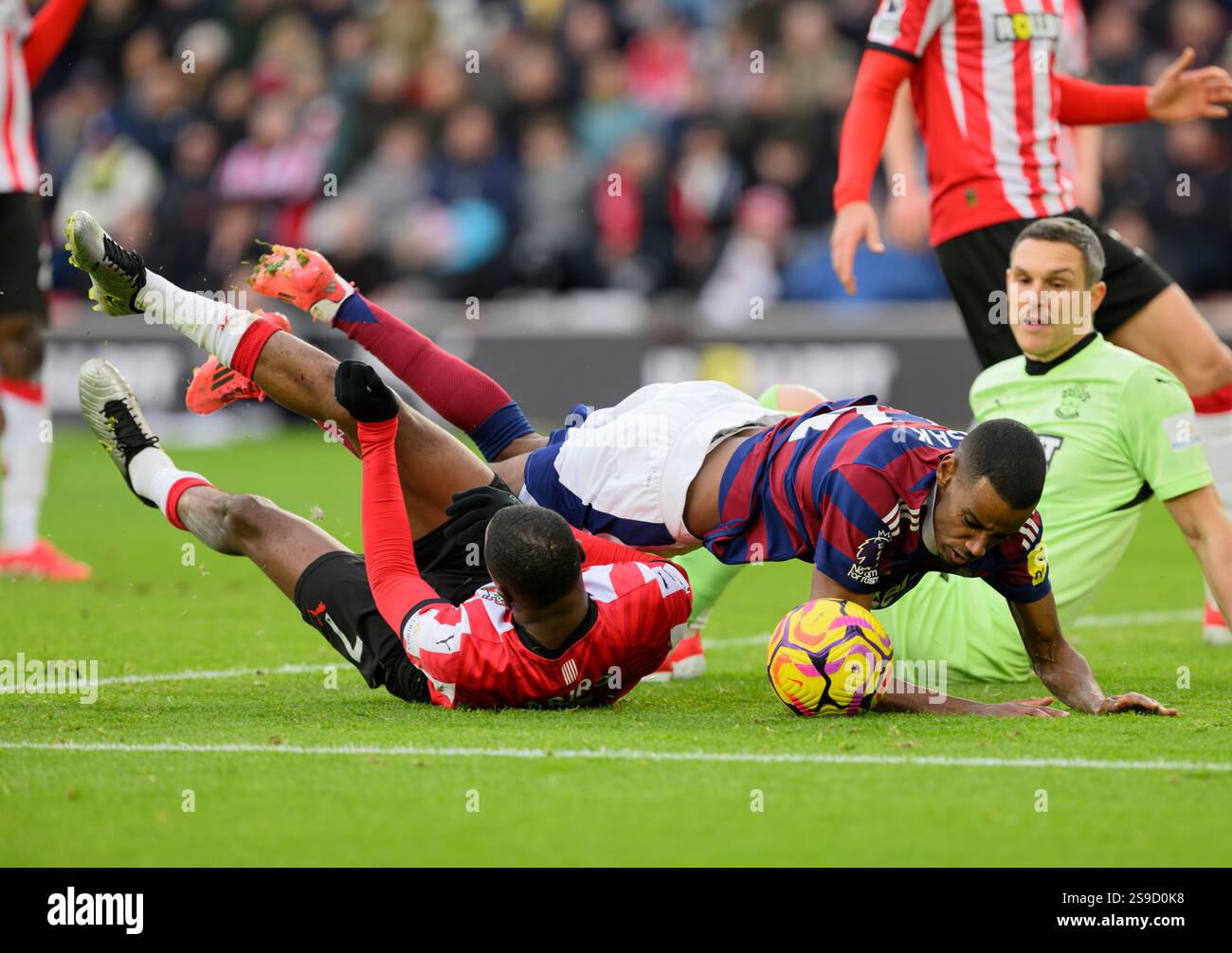 London, England - 2025 January 25th: Newcastle United's Alexander Isak ...