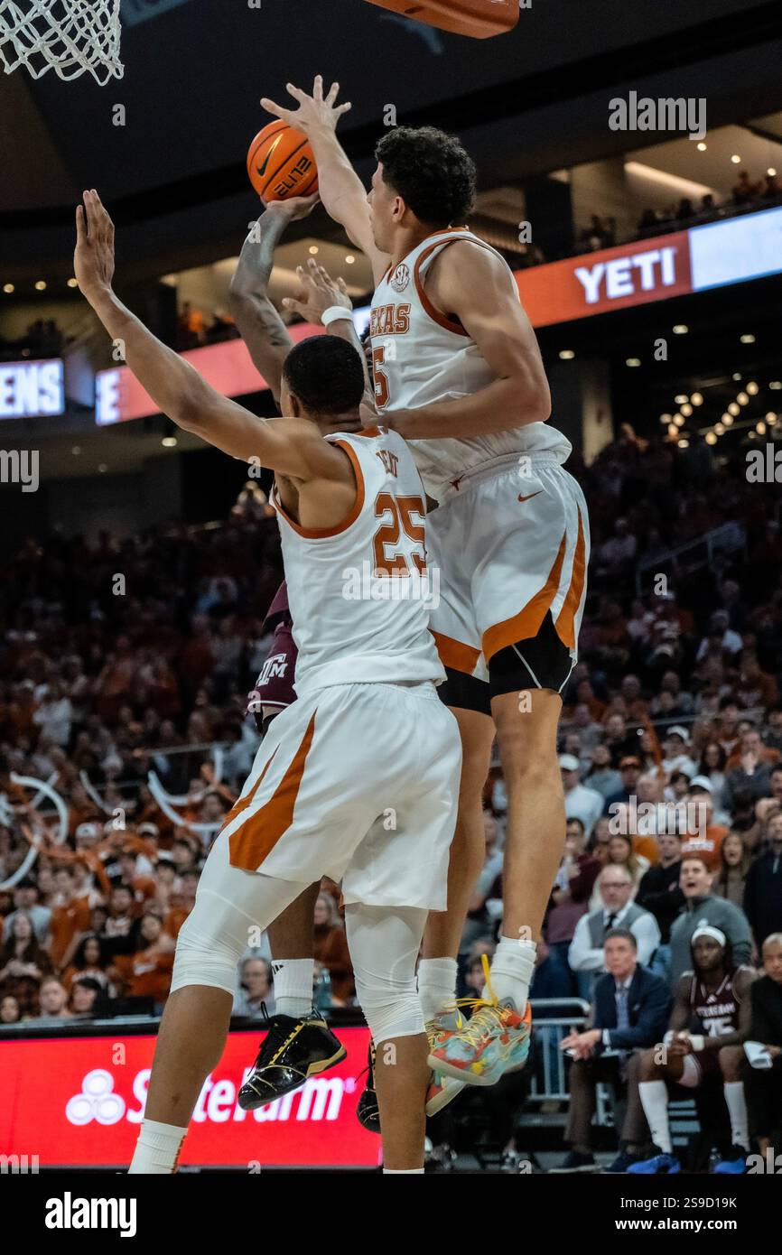 Jan 25, 2025. Kadin Shedrick (5) of the Texas Longhorns with the block ...