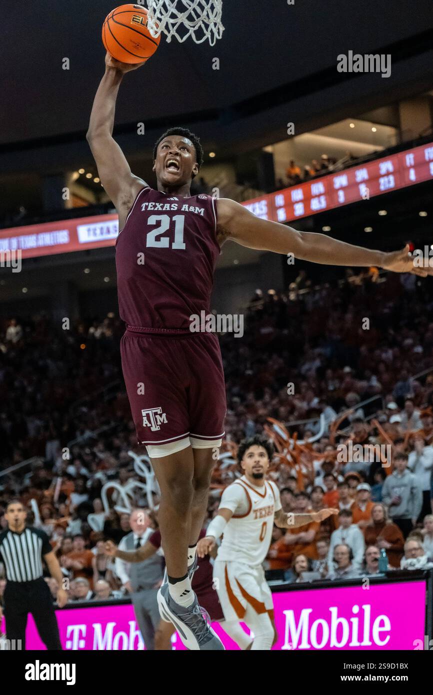 Jan 25, 2025. Pharrel Payne (21) of the Texas A&M Aggies in action vs ...