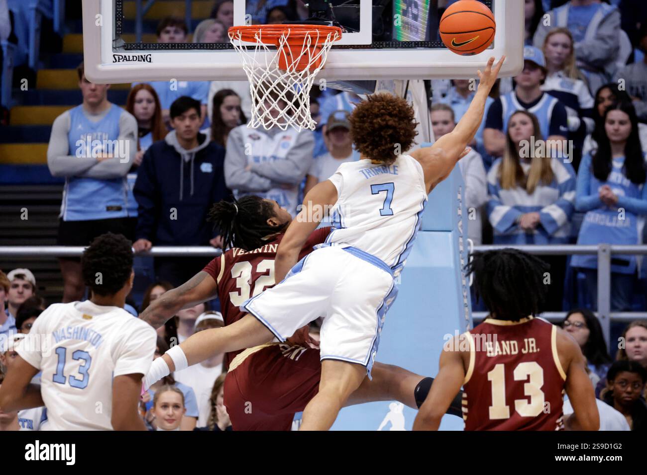 North Carolina guard Seth Trimble (7) drives against Boston College ...