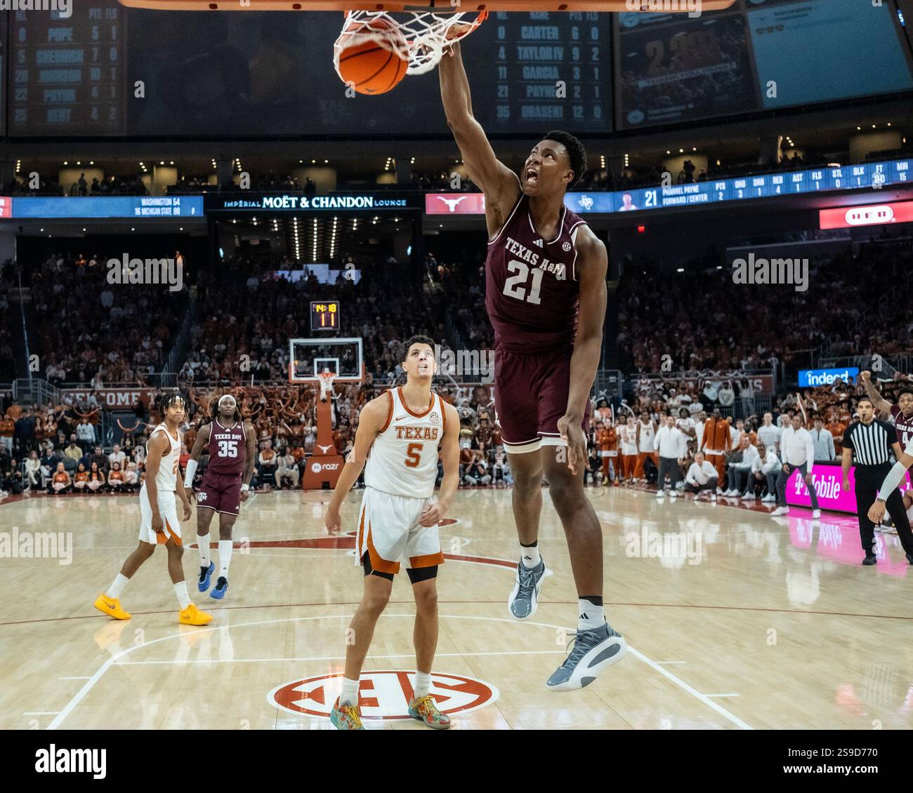 Jan 25, 2025. Pharrel Payne (21) of the Texas A&M Aggies in action vs ...