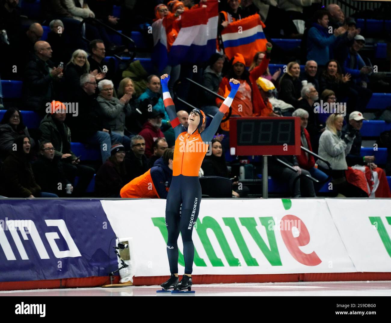 Netherlands' Jenning De Boo reacts after his race in the men's 1000 ...