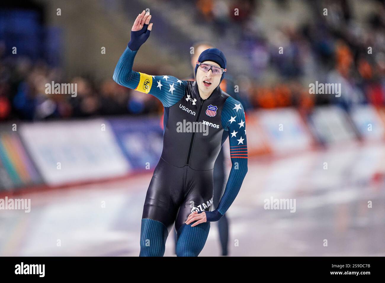 CALGARY, CANADA - JANUARY 25: Jordan Stolz of United States of America ...
