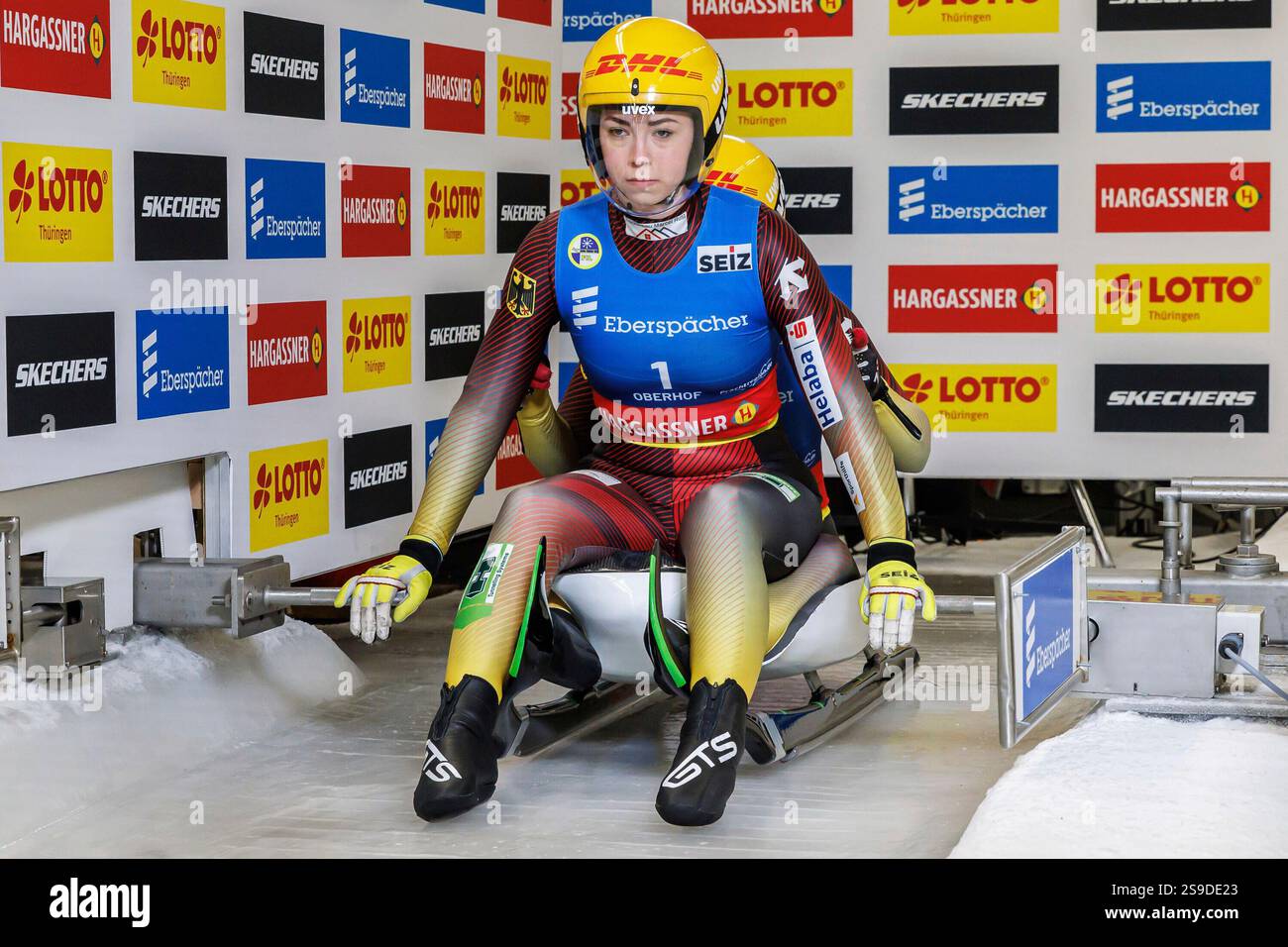 Elisa-Marie Storch mit Pauline Patz (GER, Deutschland) beim Start, 25. ...