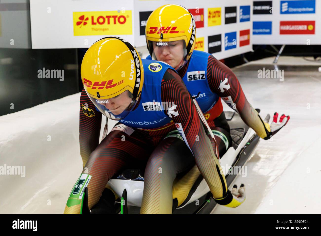 Elisa-Marie Storch mit Pauline Patz (GER, Deutschland) beim Start, 25. ...