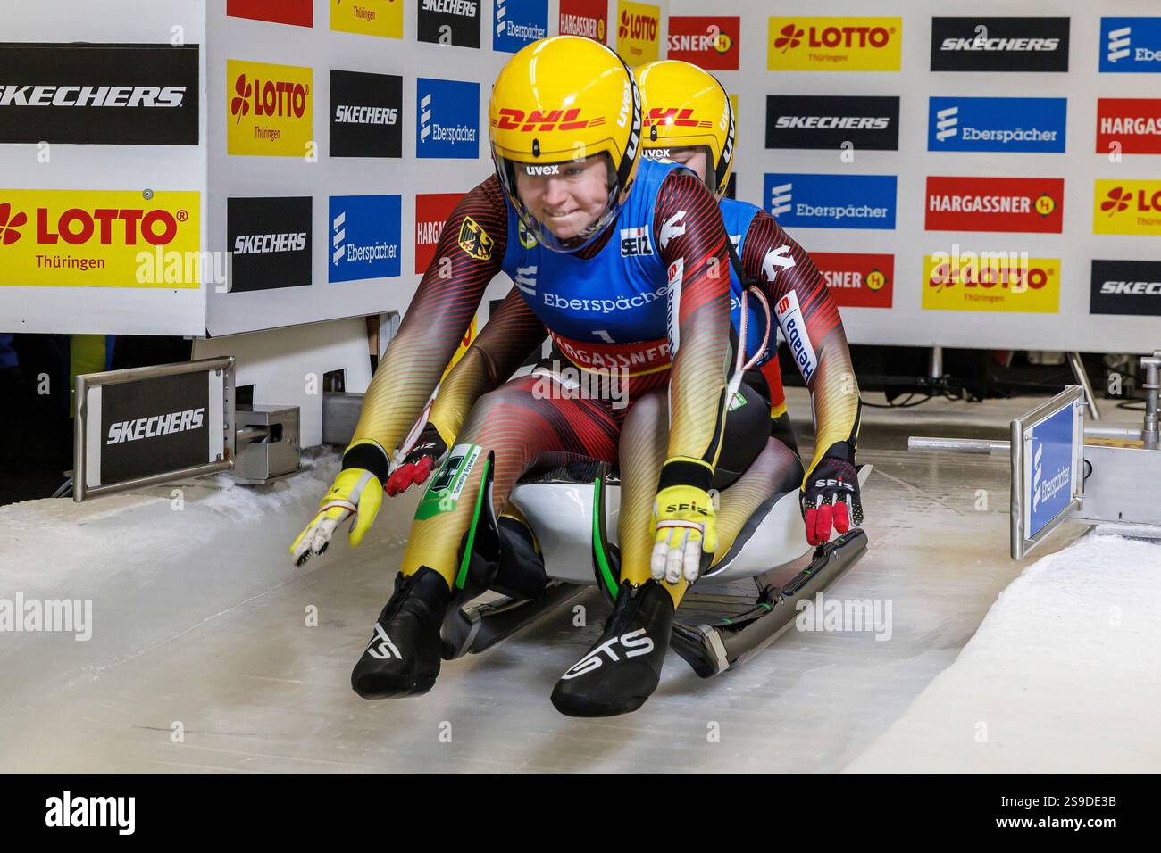 Elisa-Marie Storch mit Pauline Patz (GER, Deutschland) beim Start, 25. ...