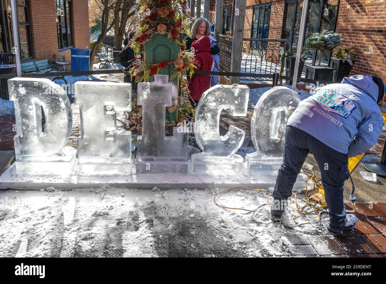 Ice sculptor artists give an ice carving demonstration - Ice Sculpture ...