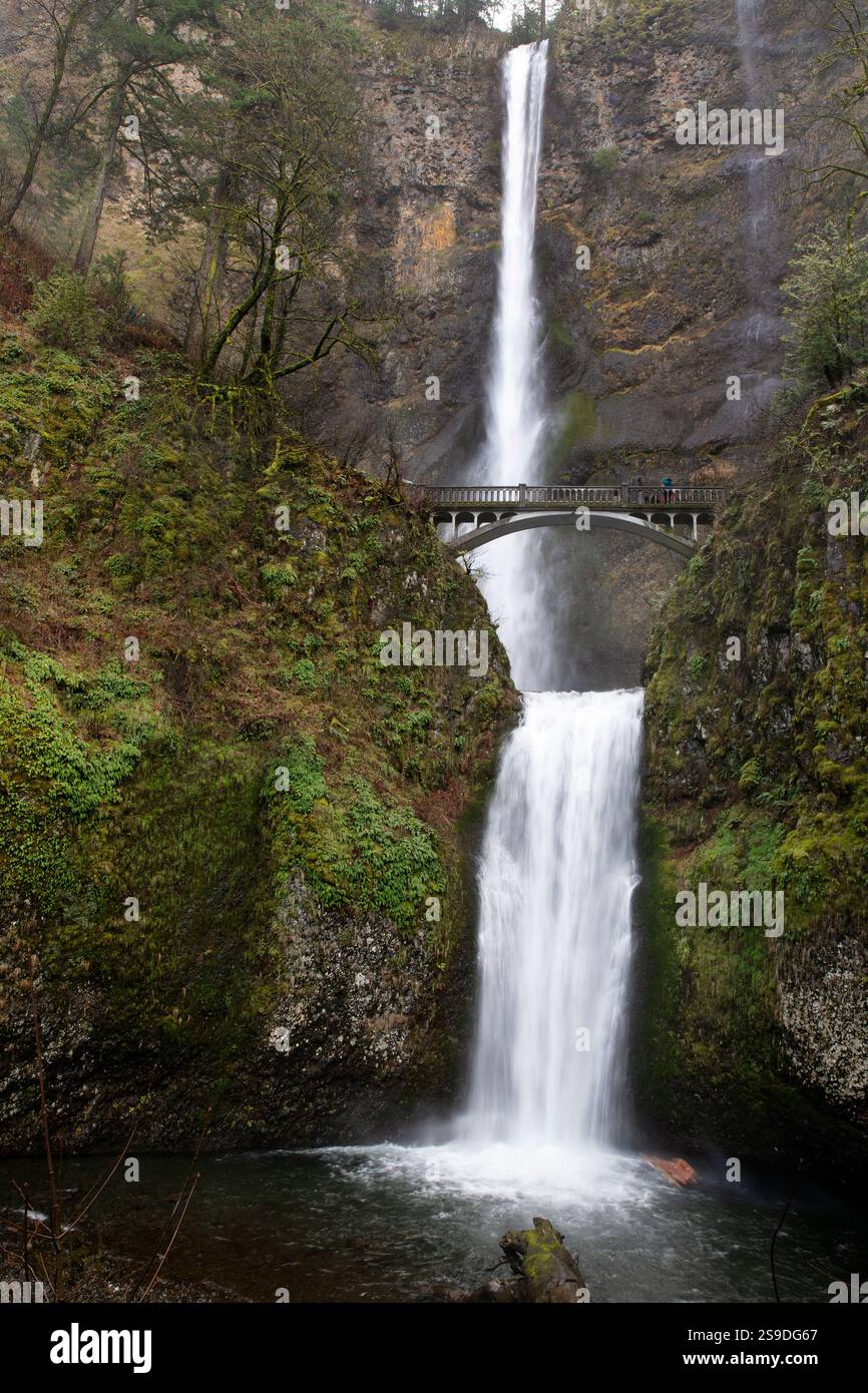 Columbia river highways waterfall corridor hi-res stock photography and ...