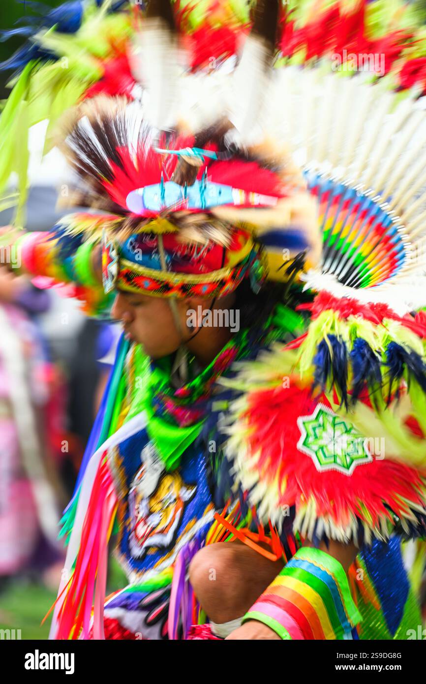 Male Dancer performing at the Mission San Luis Rey Pow Wow Stock Photo - Alamy