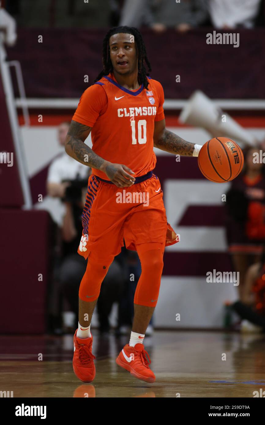 January 25, 2025: Clemson Tigers guard Del Jones (10) brings the ball ...