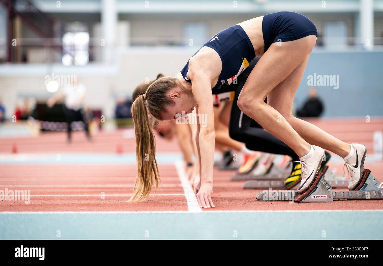 Im Startblock im 60m-Sprint: Katharina Melchior (TV Trebur); Hessische Hallenmeisterschaften M ...
