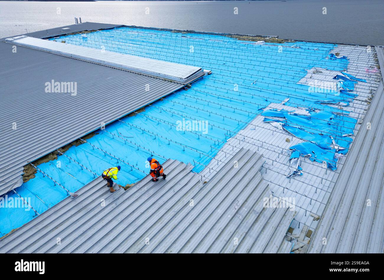 Helensburgh 25th January, 2025. Aerial views as workers clear up debris ...