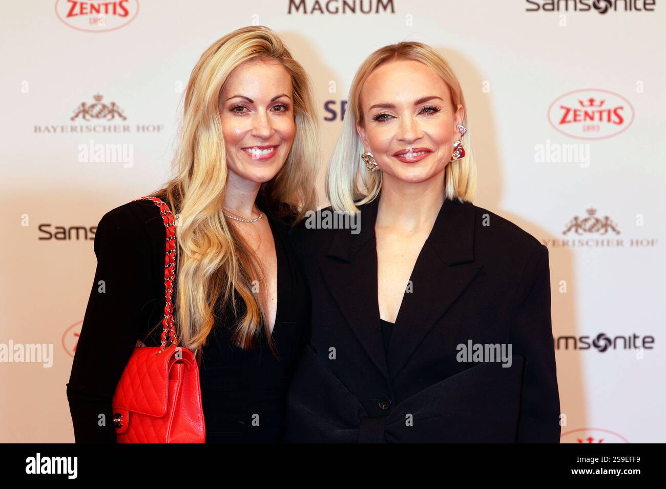 Andrea Kaiser und Janin Ullmann beim 49. Deutschen Filmball 2025 im ...