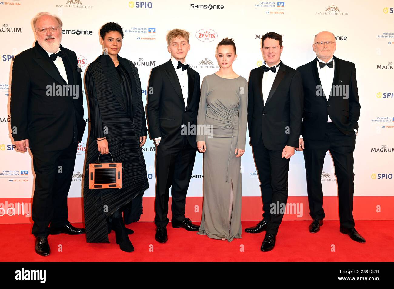 Georg Seitz, Merle Grimme, Julius Gause, Maja Bons, Björn Böhning und ...