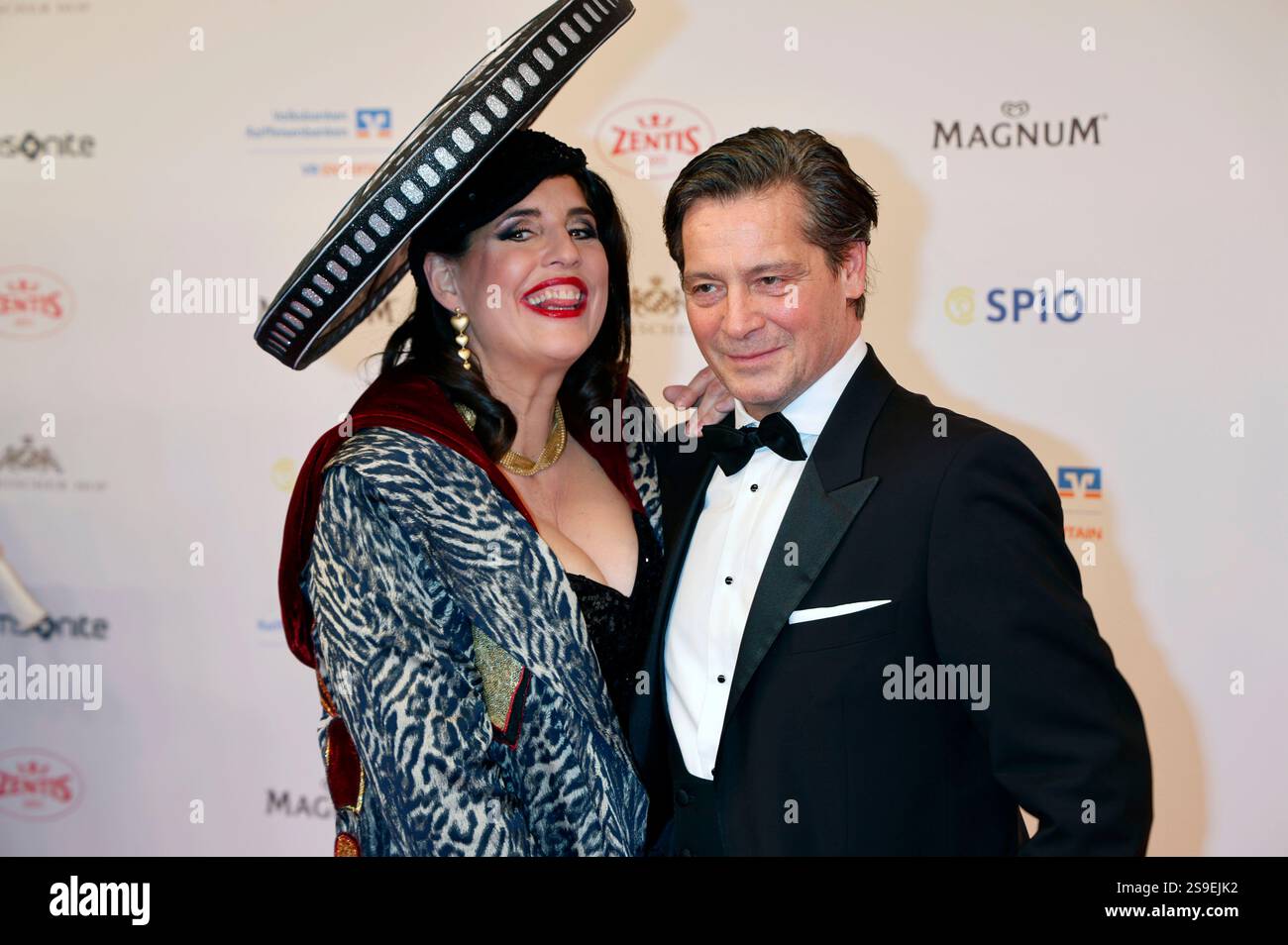 Elena Uhlig und Fritz Karl beim 49. Deutschen Filmball 2025 im Hotel Bayerischer Hof. München ...
