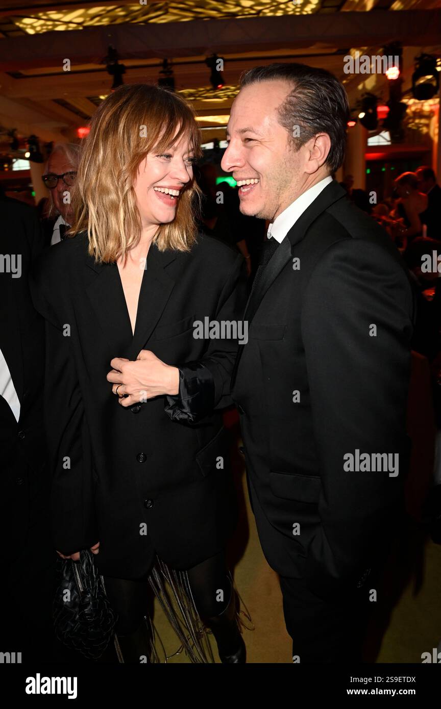 Heike Makatsch und Trystan Pütter beim 49. Deutschen Filmball 2025 im ...