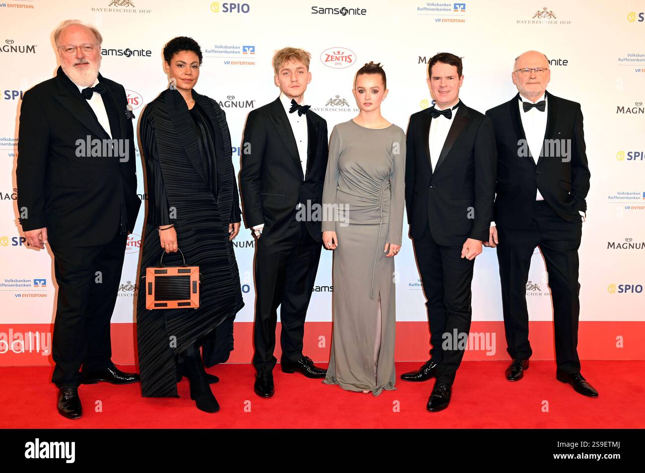 Georg Seitz, Merle Grimme, Julius Gause, Maja Bons, Björn Böhning und ...