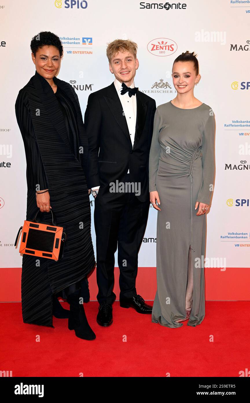 Merle Grimme, Julius Gause und Maja Bons beim 49. Deutschen Filmball ...