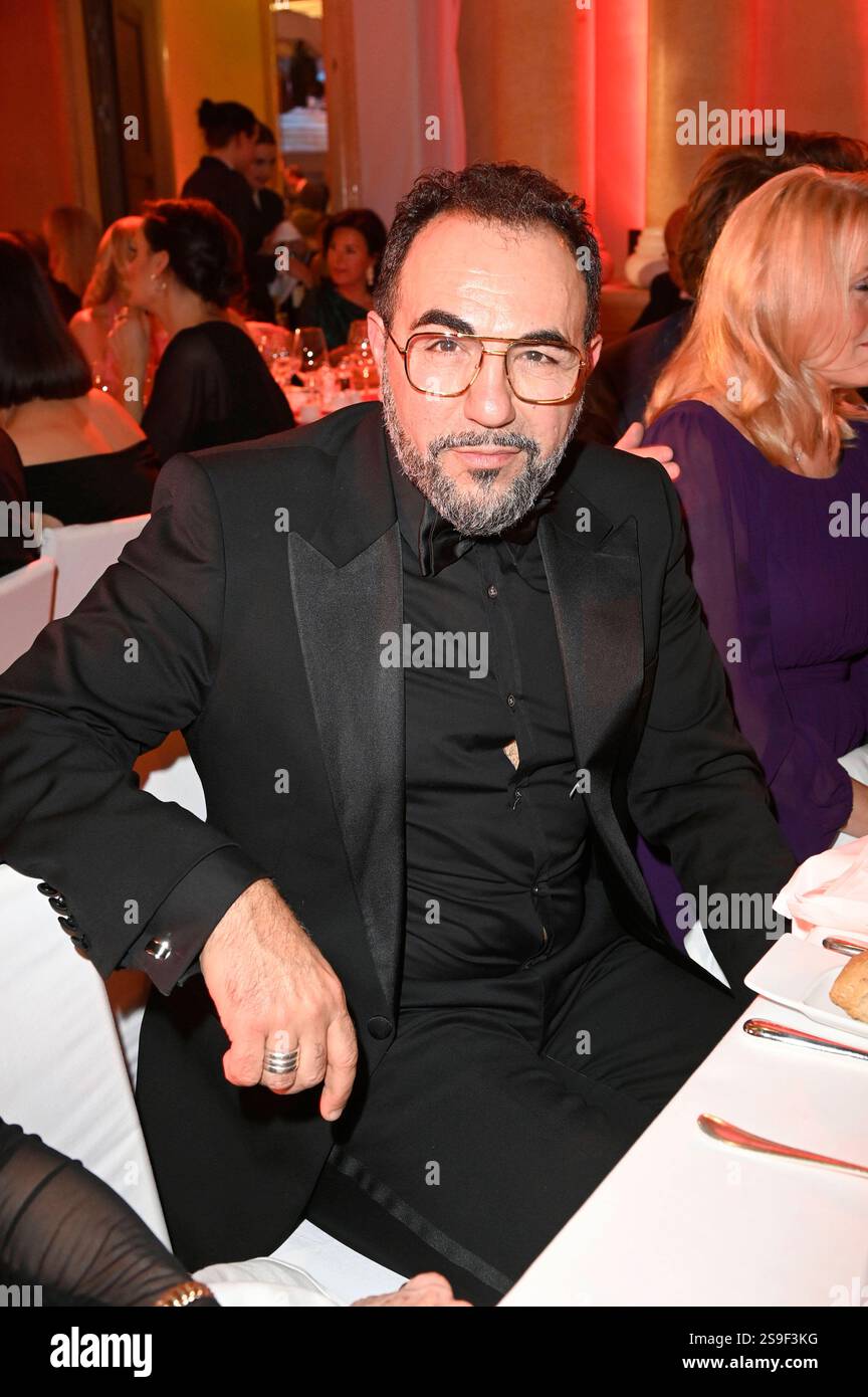 Adnan Maral beim 49. Deutschen Filmball 2025 im Hotel Bayerischer Hof ...
