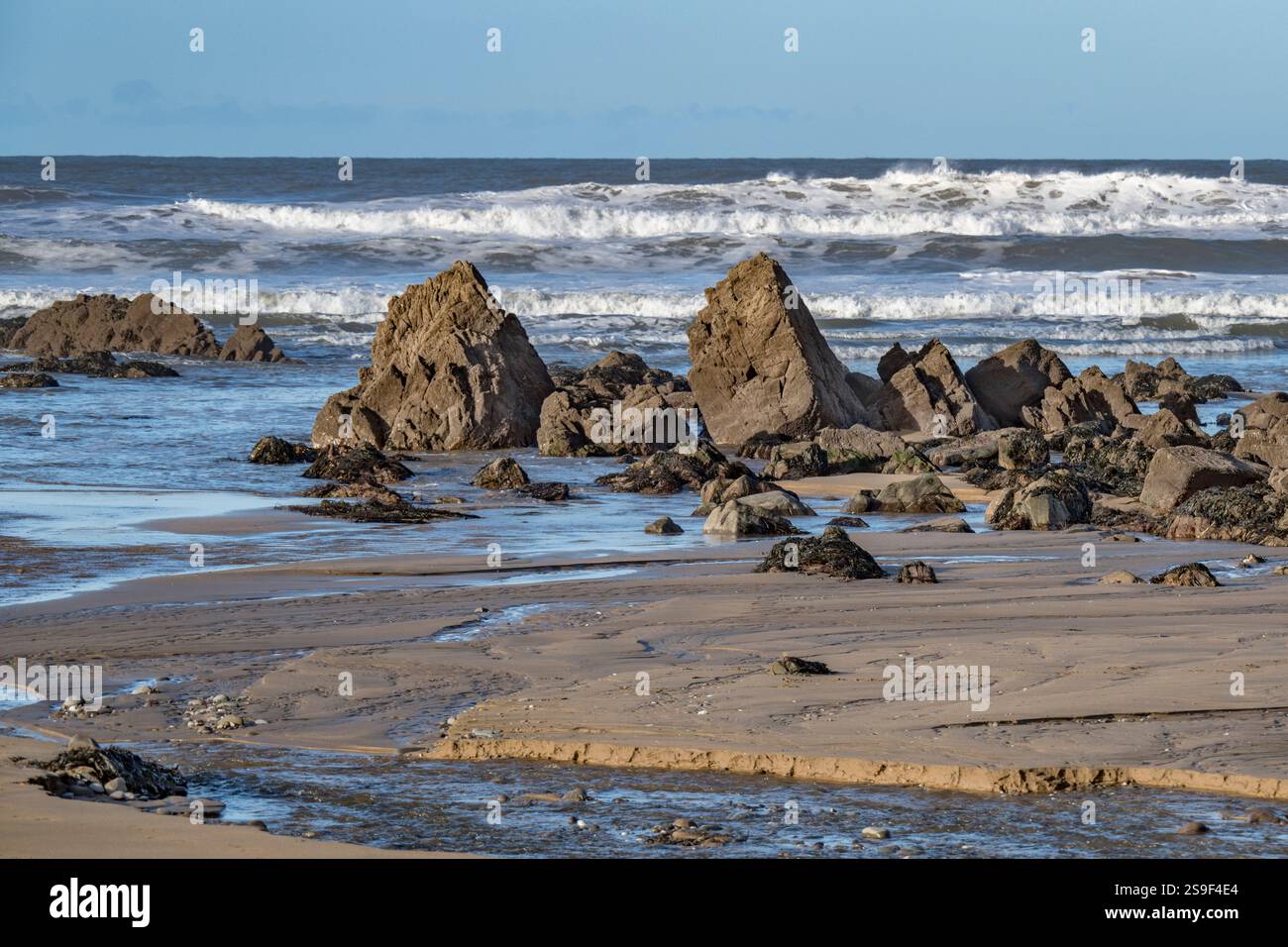 Cornwall rugged rocks on Northcott Mouth beach South West UK Stock ...