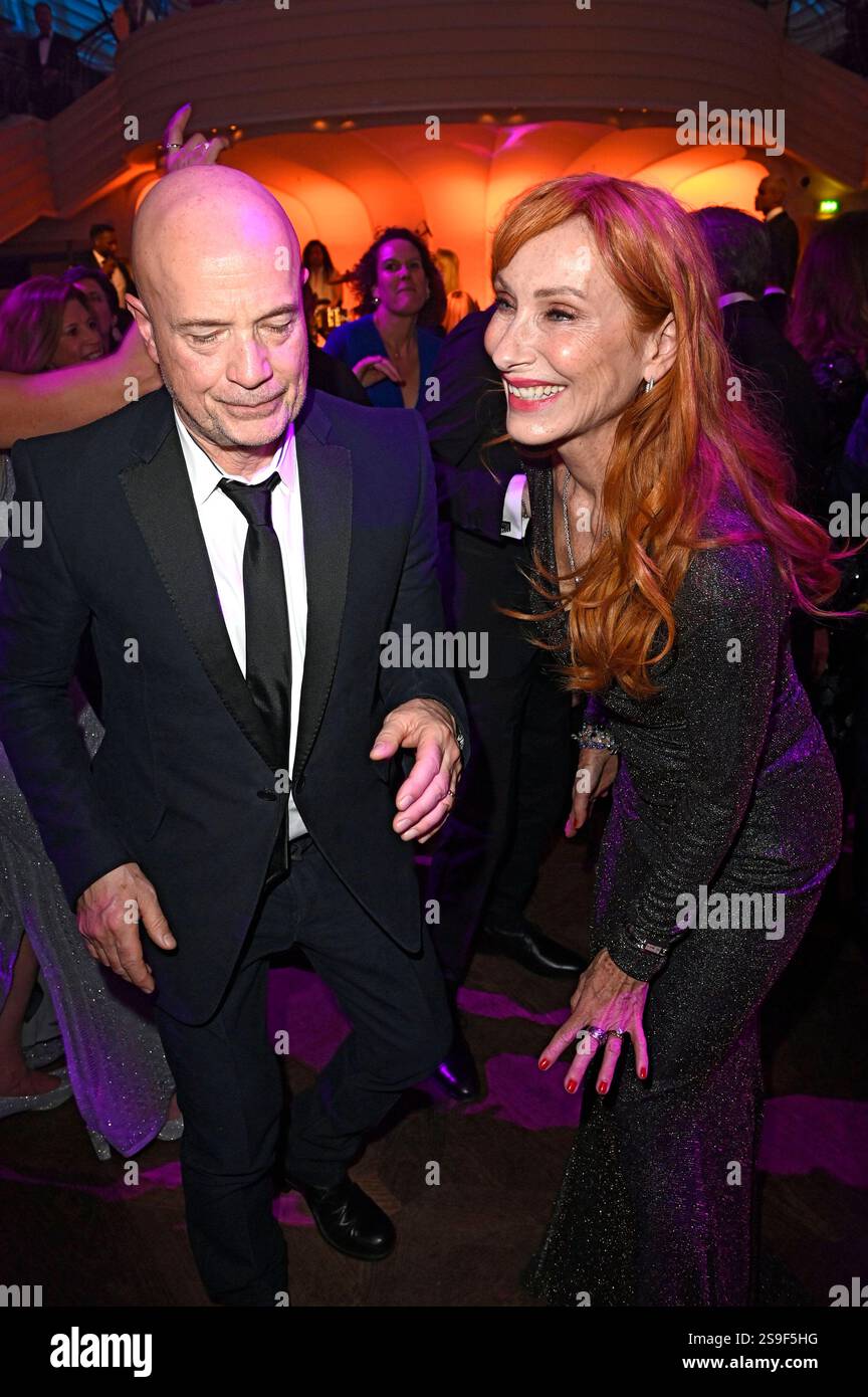 Christian Berkel mit Ehefrau Andrea Sawatzki beim 49. Deutschen Filmball 2025 im Hotel ...
