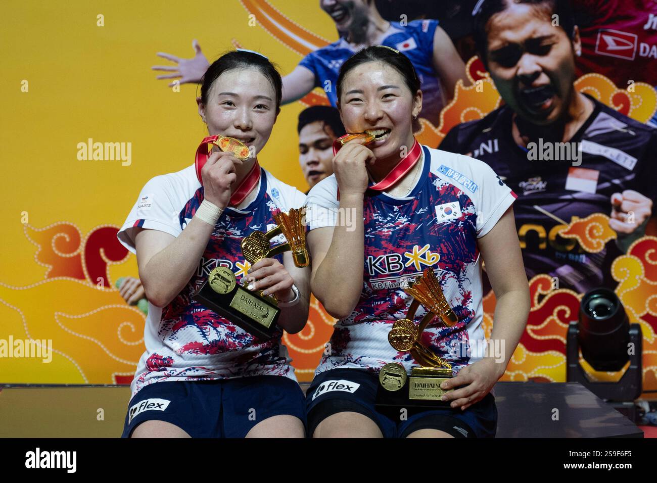 Jakarta, Indonesia. 26th Jan, 2025. (250126) -- JAKARTA, Jan. 26, 2025 (Xinhua) -- Winners Kim ...