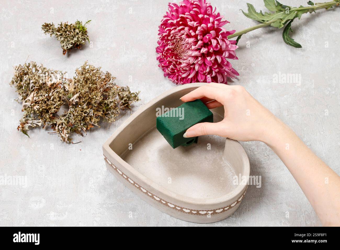 Florist at work: how to make simple floral arrangement with pink ...