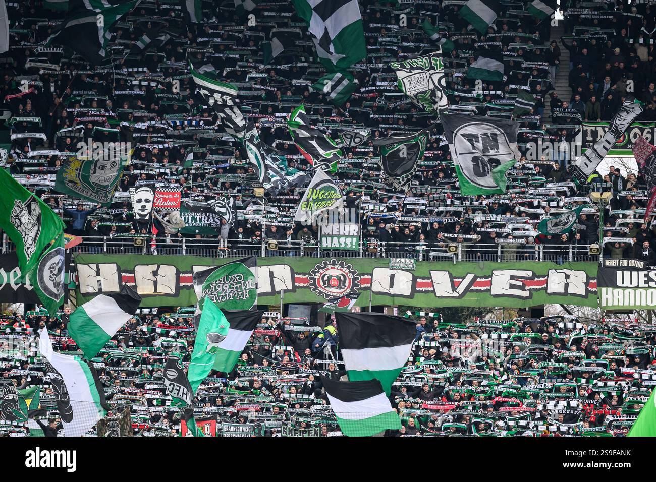 26 January 2025, Lower Saxony, Hanover: Soccer: Bundesliga 2, Hannover ...