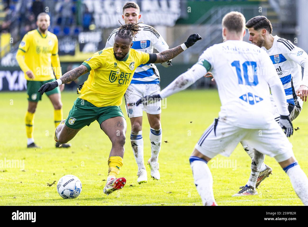 SITTARD - (l-r) Samuel Bastien of Fortuna Sittard , Davy van den Berg ...
