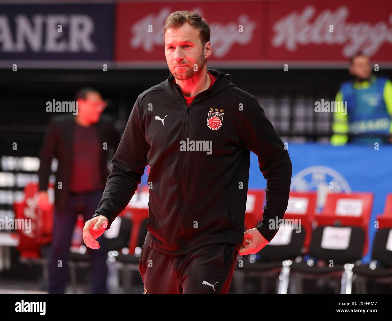Anton Gavel (Baskets Bamberg, Cheftrainer) vor dem Spiel. GER, FC ...