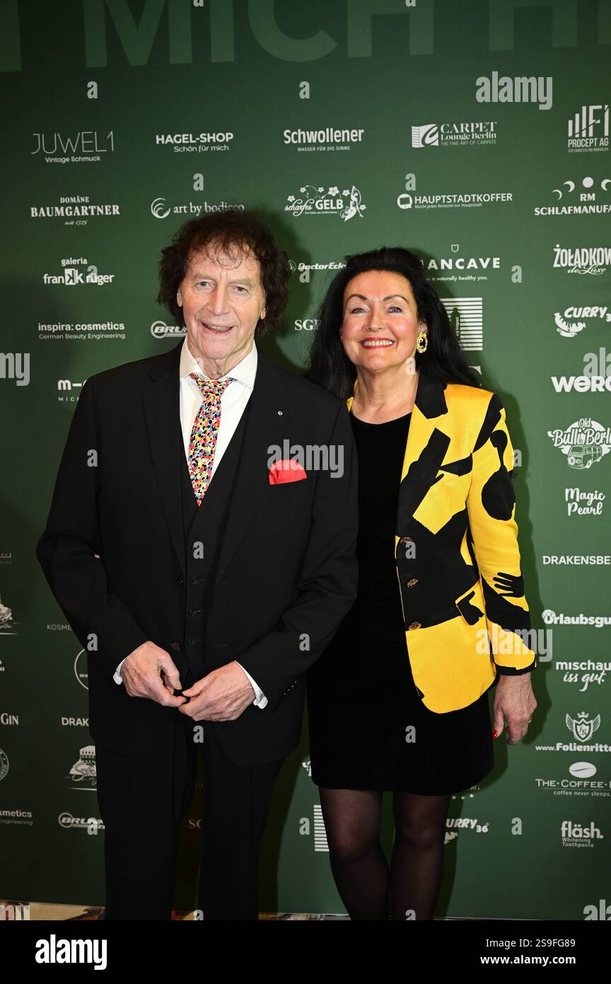 Franz Lambert und Christa Lambert bei der 7. Dschungelparty zum TV ...