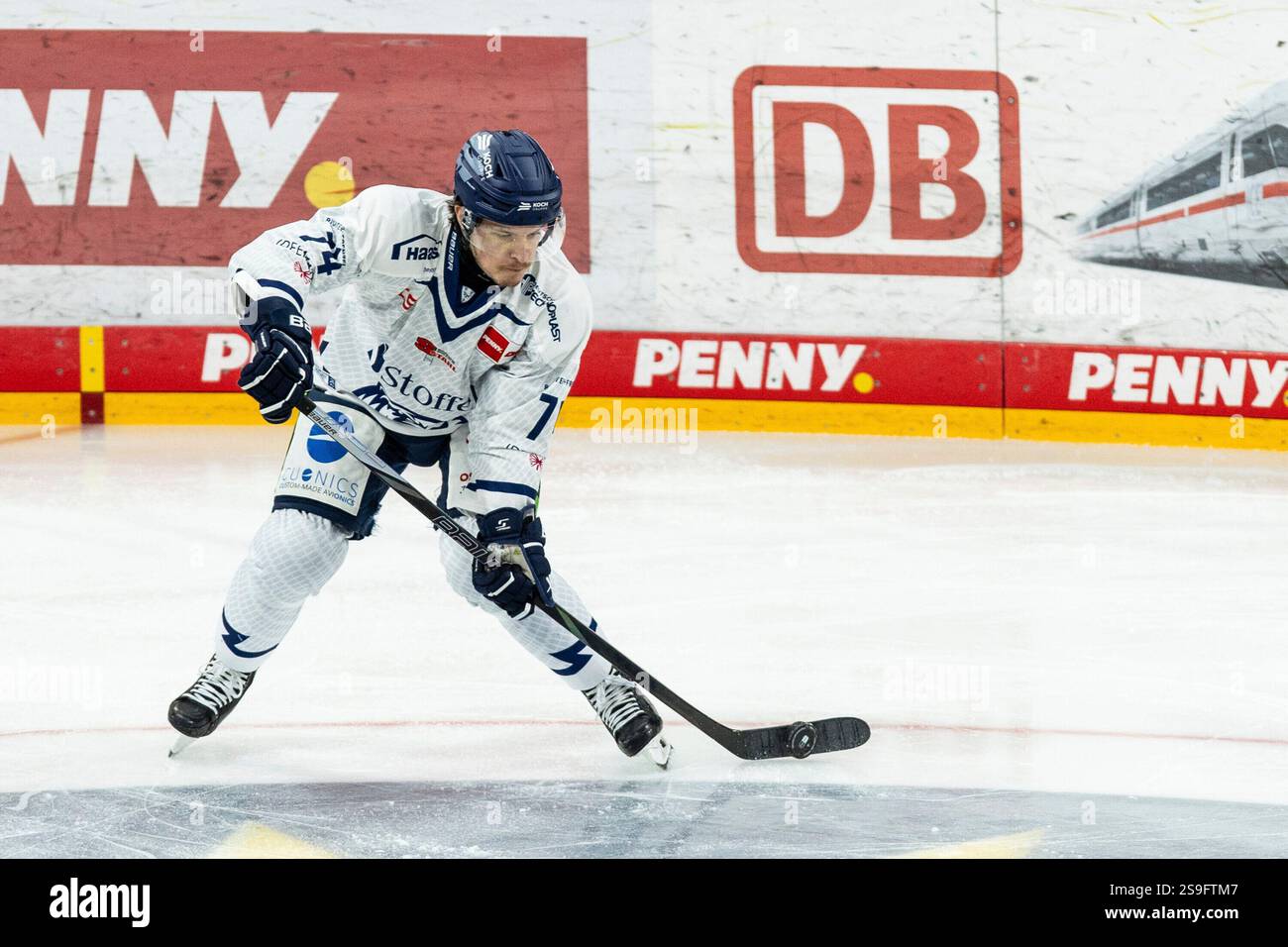 St. Denis Travis (Straubing Tigers, 74) Deutsche Eishockey-Liga: D ...