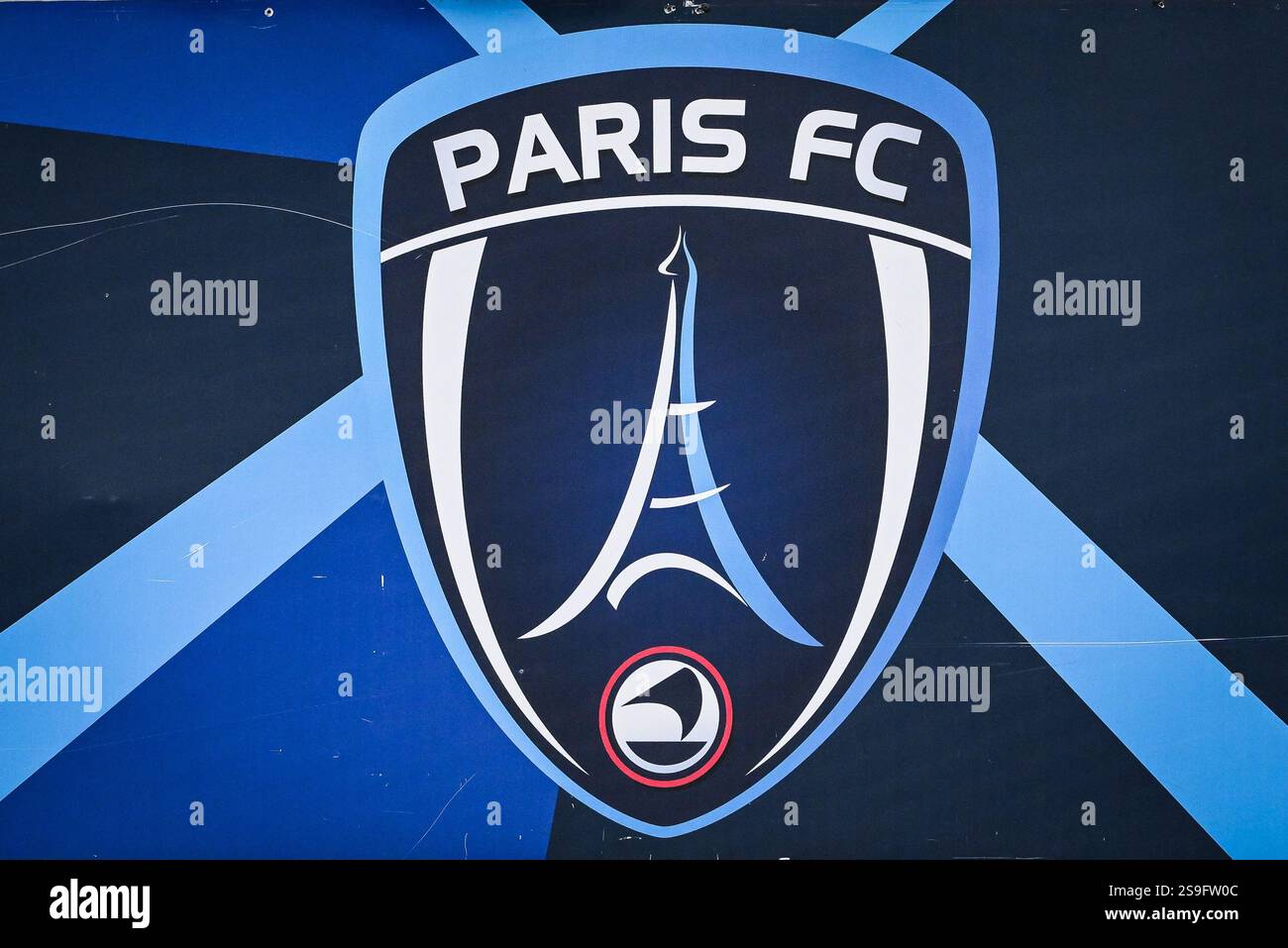Illustration of the official logo of Paris FC during the French ...